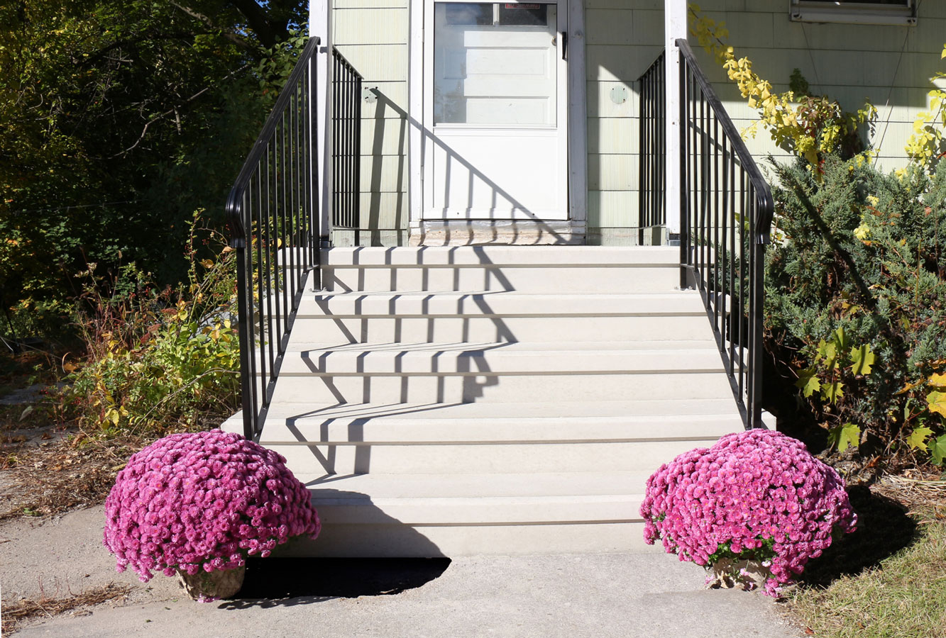 Steps With Platforms | Mono-Crete Step Co LLC | Bethel, CT | (203) 748-8419
